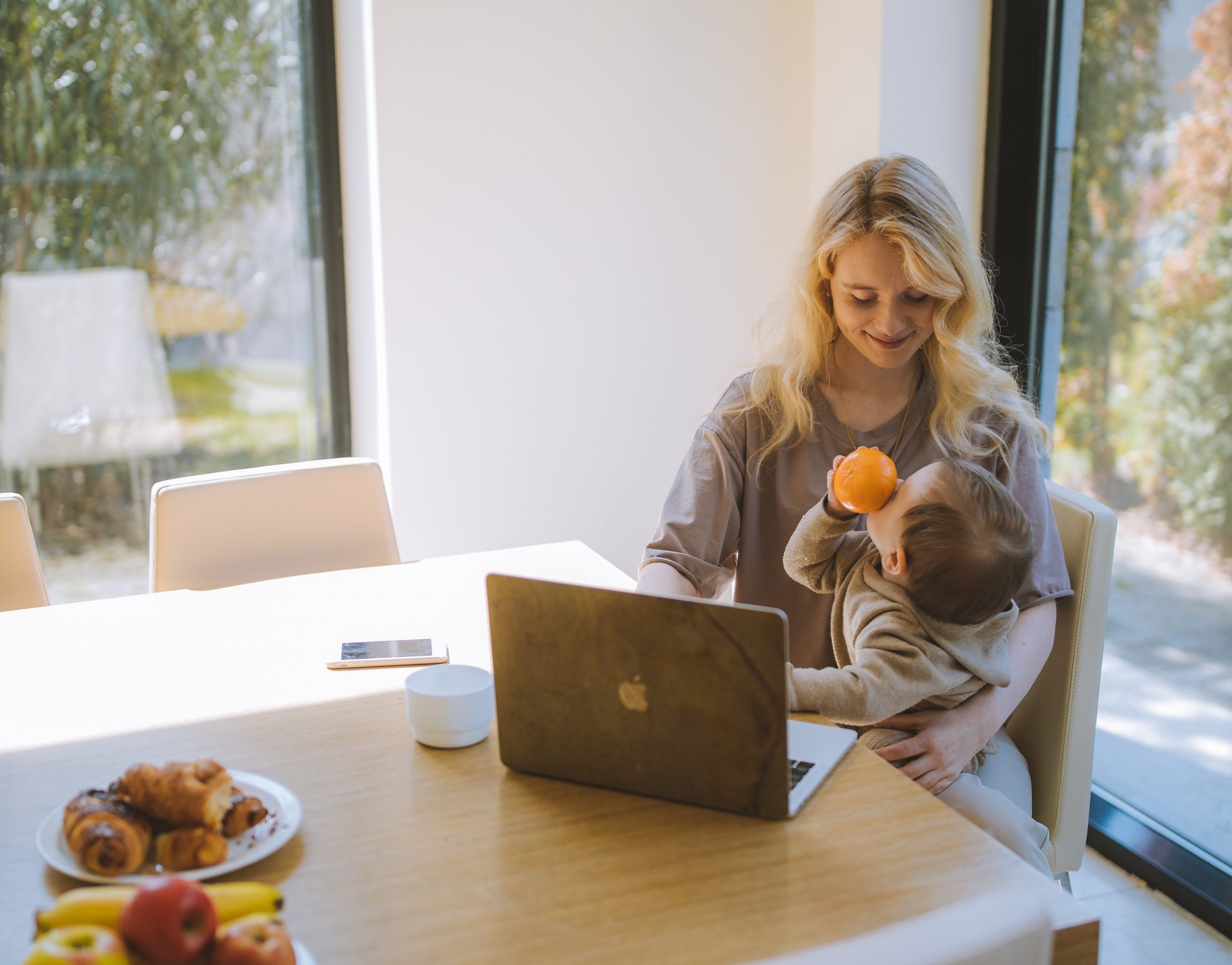 8 Essential Tips on How to Balance Work, School, and Family Life - Bay ...