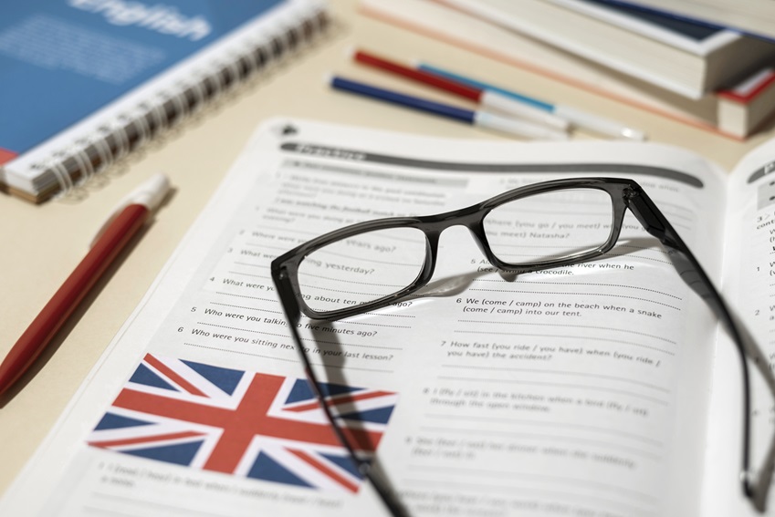 British English vs. American English: Discover Key Differences - Bay ...